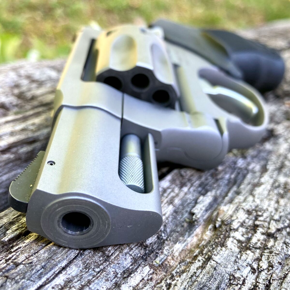 Review: Taurus 942 .22 LR Revolver – RevolverGuy.Com