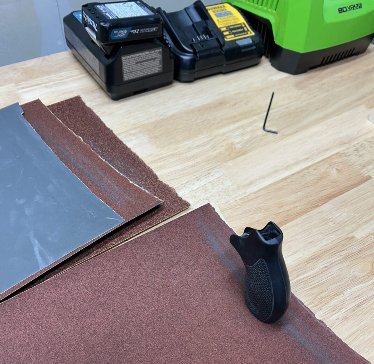 Converting S&W J-Frame Combat Grips to Boot Grips – RevolverGuy.Com