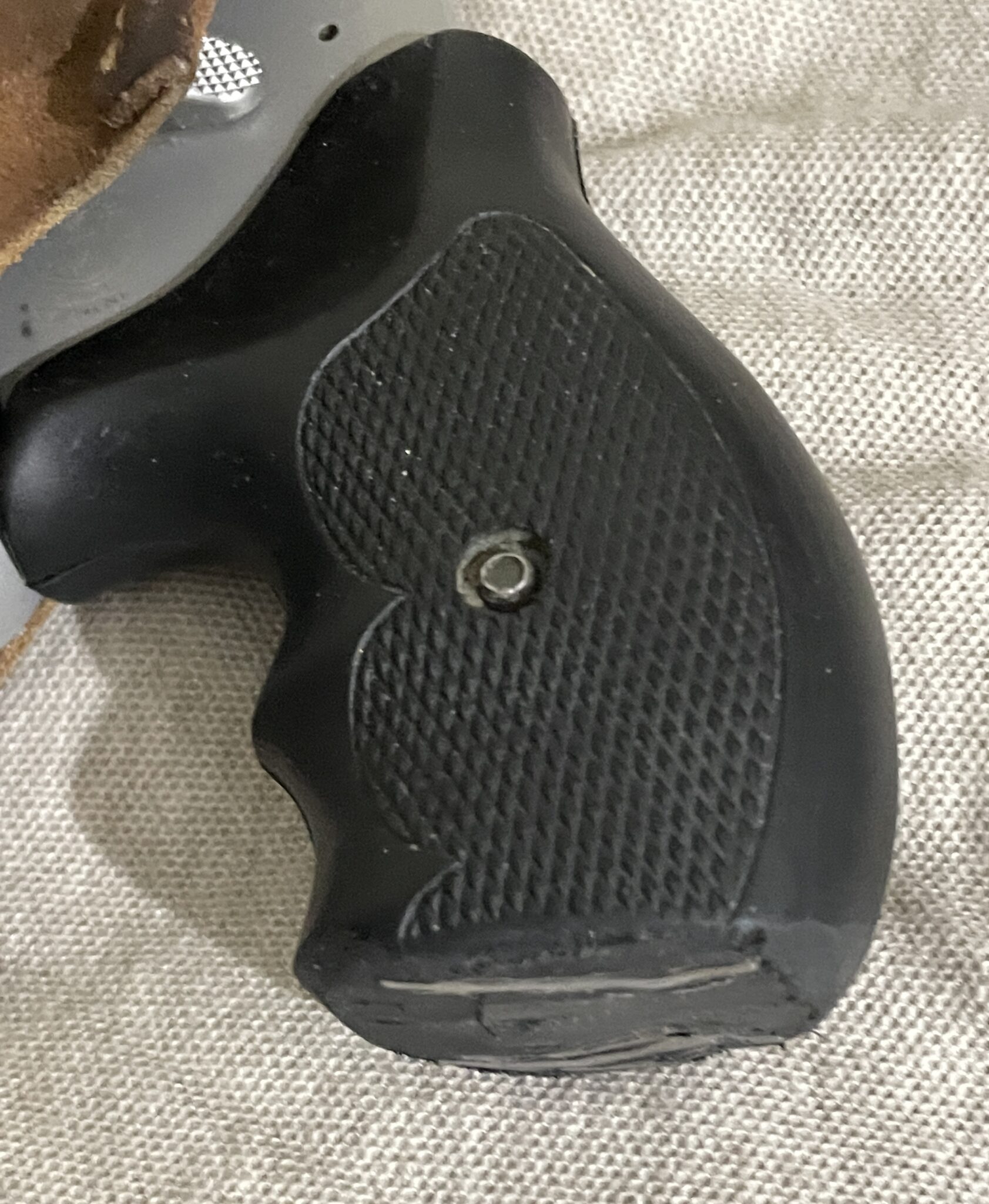 Converting S&W J-Frame Combat Grips to Boot Grips – RevolverGuy.Com
